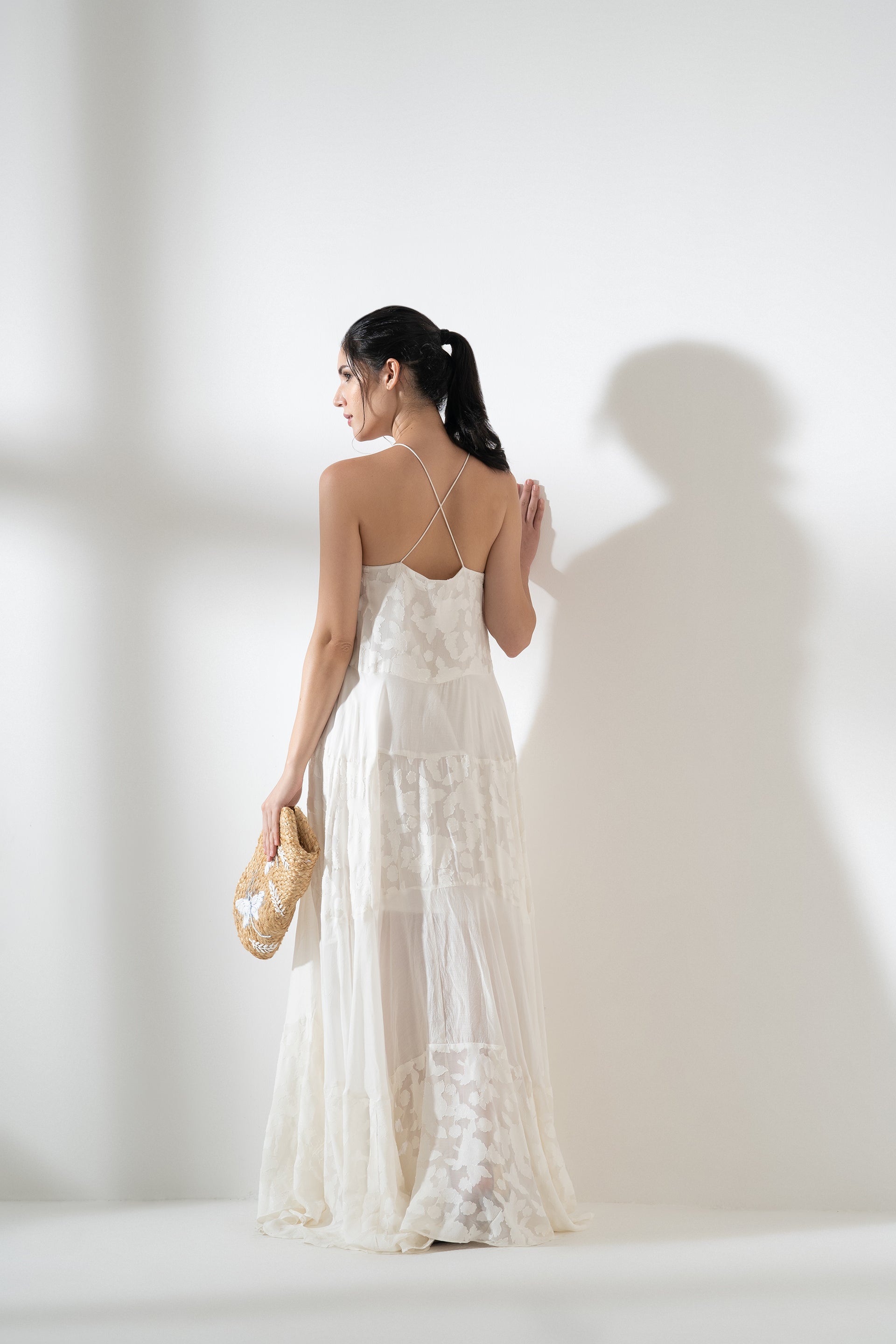Ivory Tales – D-AMRTA